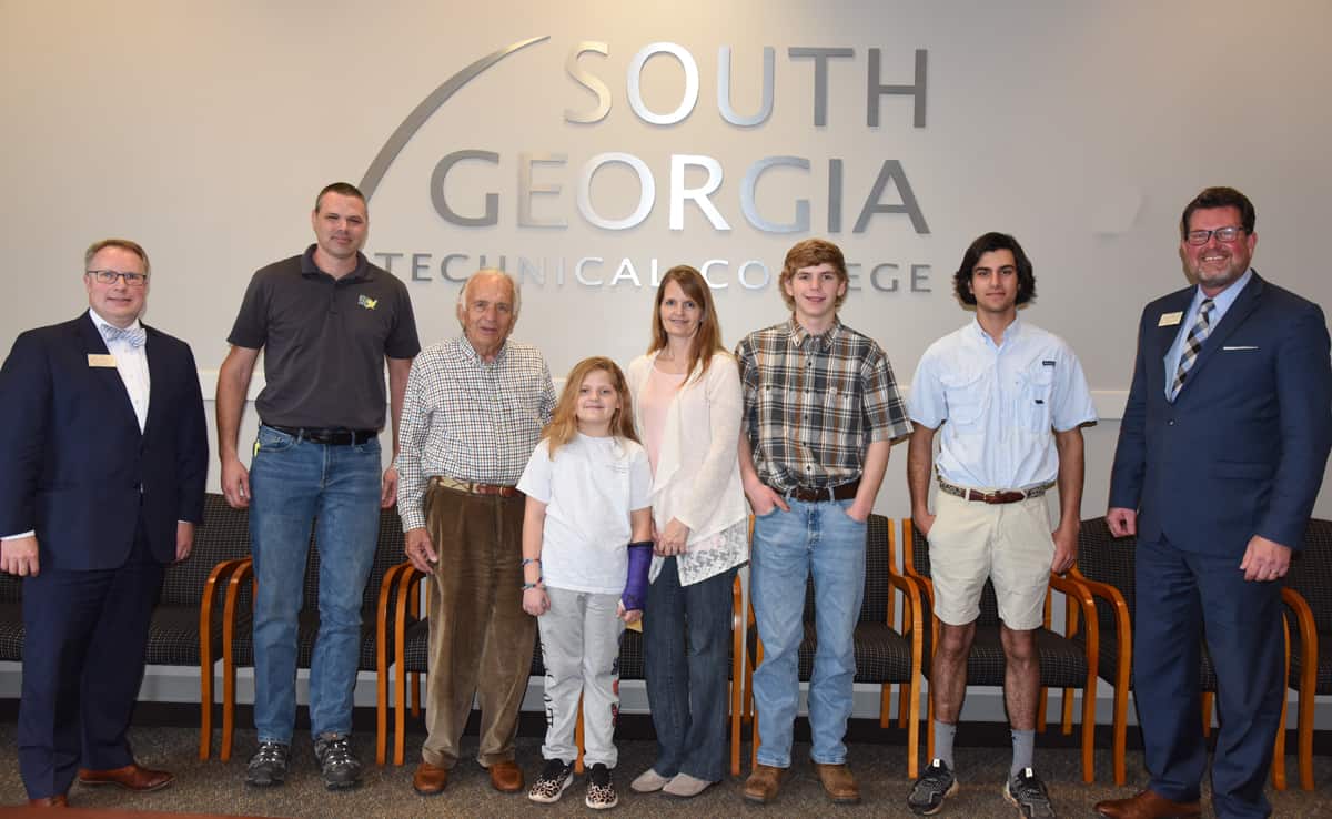 Former State Board chairman brings students to tour South Georgia Tech ...