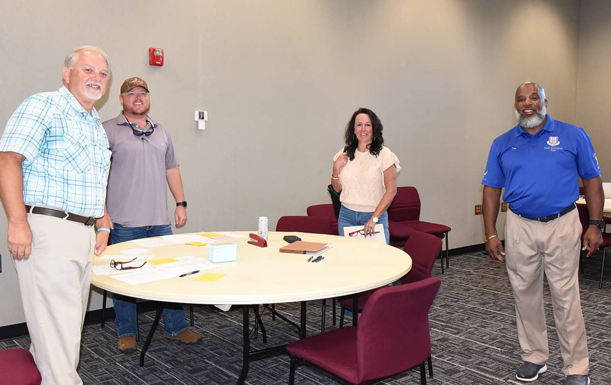 Standing_round_table-8-2024 - SGTC