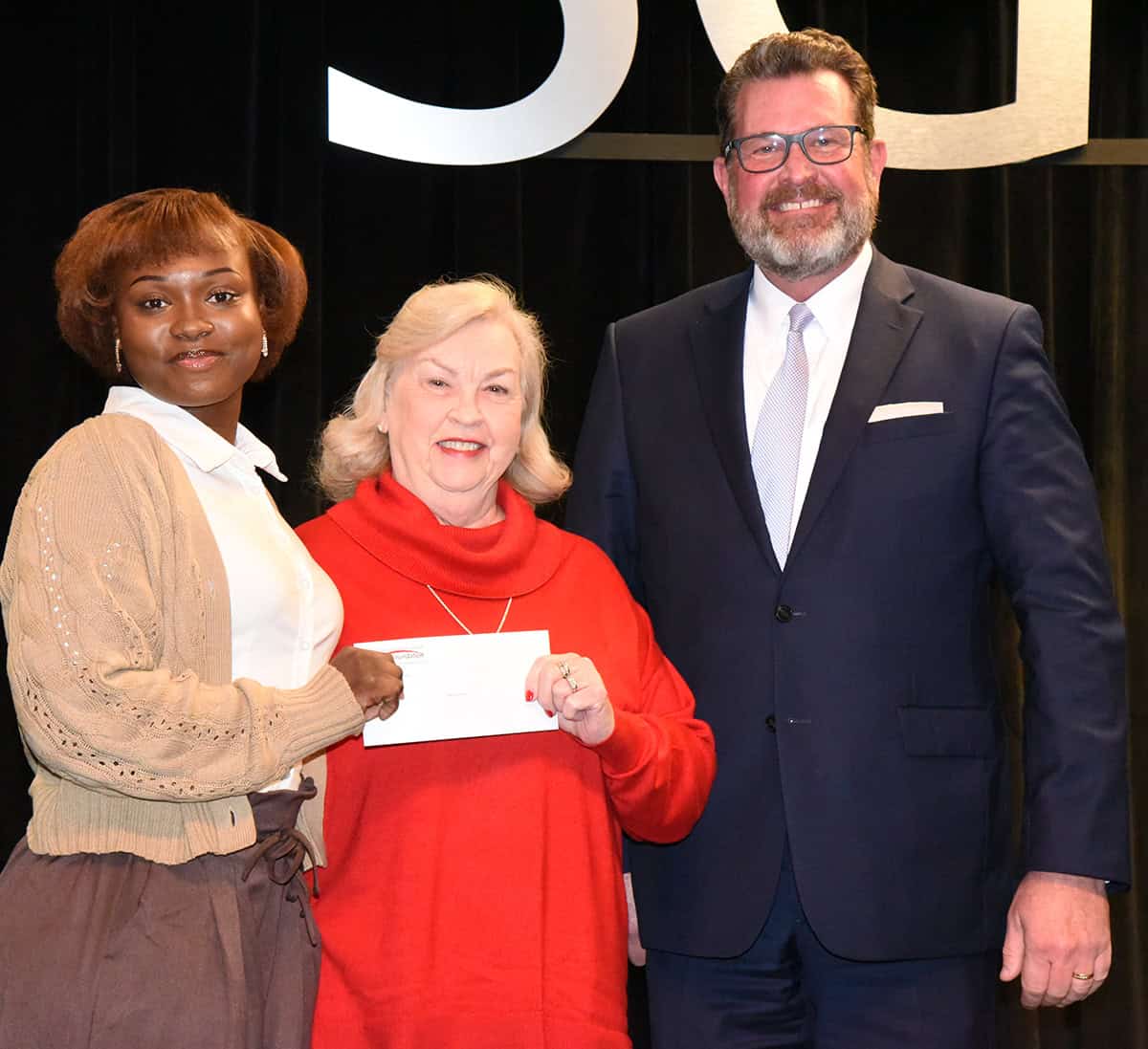 Reeves family honors South Georgia Tech’s 2026 outstanding student ...